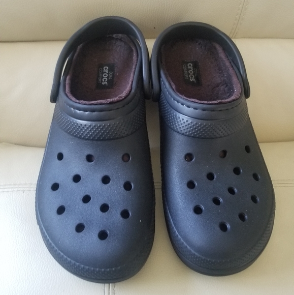 CROCS | Shoes | Mens Crocs Size 2 | Poshmark